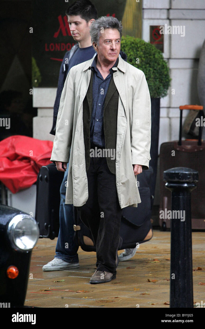 Dustin Hoffman on the set of his new movie 'Last Chance Harvey' London ...