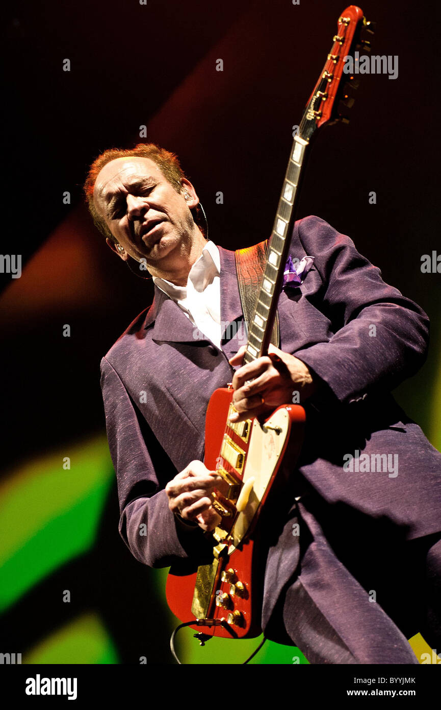 Phil Manzanera High Resolution Stock Photography and Images - Alamy
