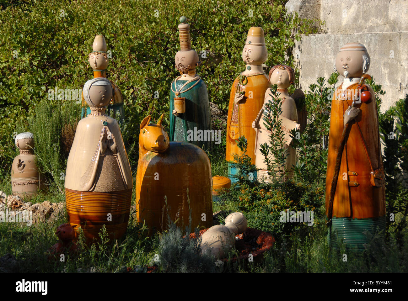 Terracotta figures, Grottaglie, Puglia, Italy Stock Photo - Alamy