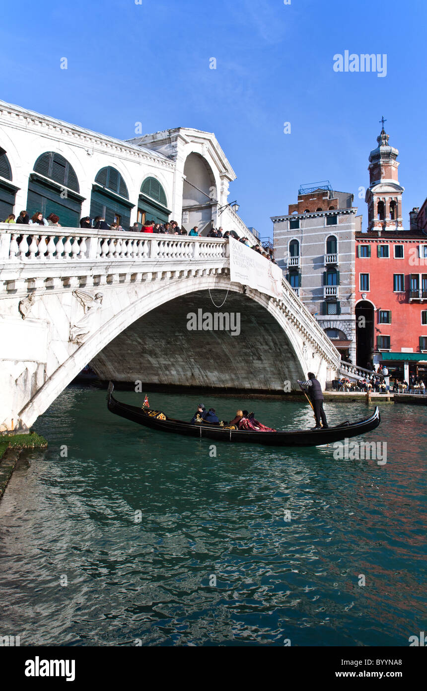 Venice gondola bridge hi-res stock photography and images - Alamy