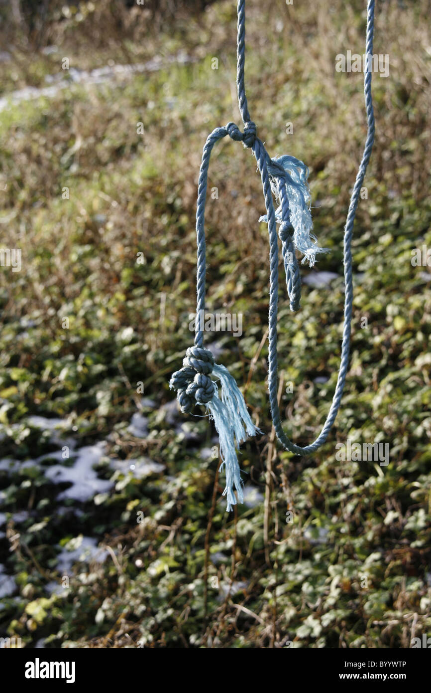 Improvised rope hi-res stock photography and images - Alamy