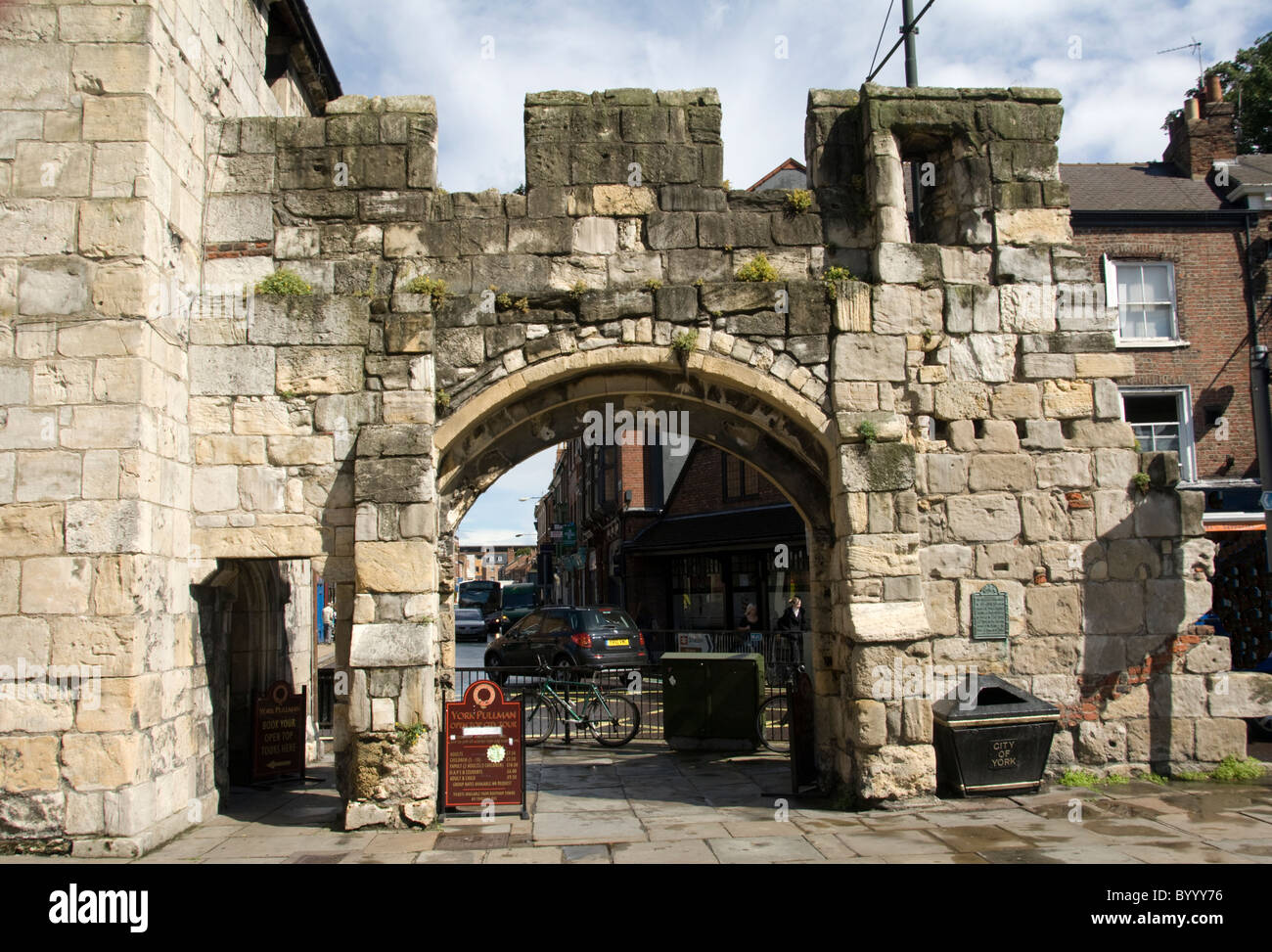 YORKSHIRE;YORK; CITY GATE (NR, EXHIBITION SQUARE Stock Photo - Alamy