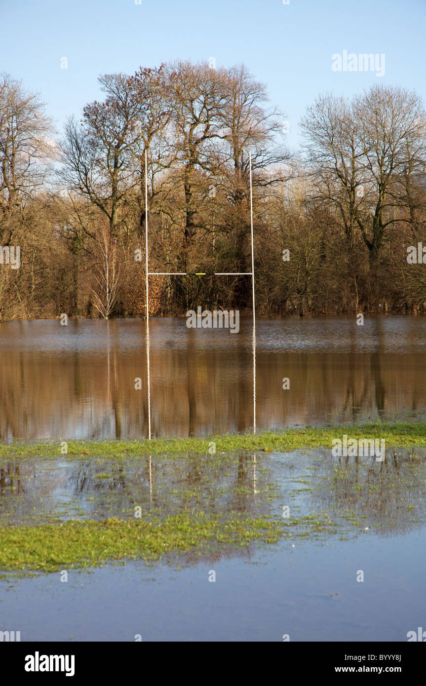 field flooded by overflow from the river mersey in didsbury Stock Photo ...