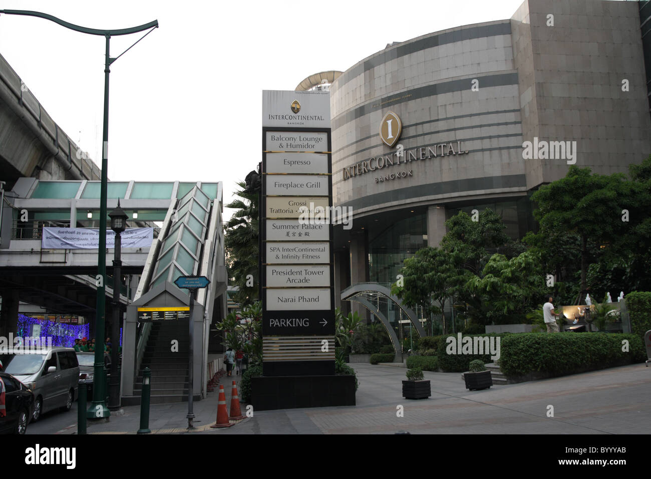 Inter continental hotel bangkok thailand hi-res stock photography and ...