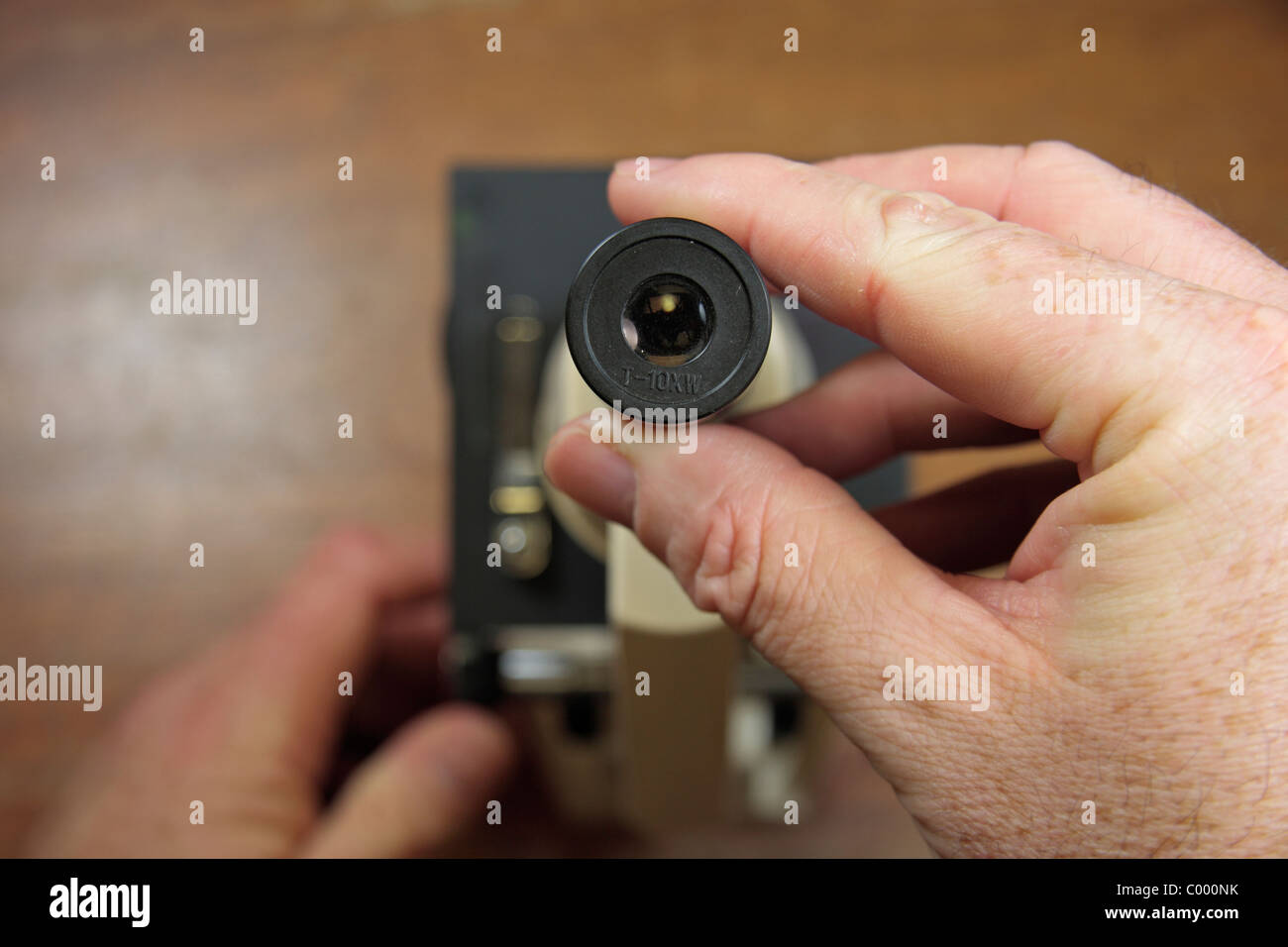 Focusing microscope hi-res stock photography and images - Alamy