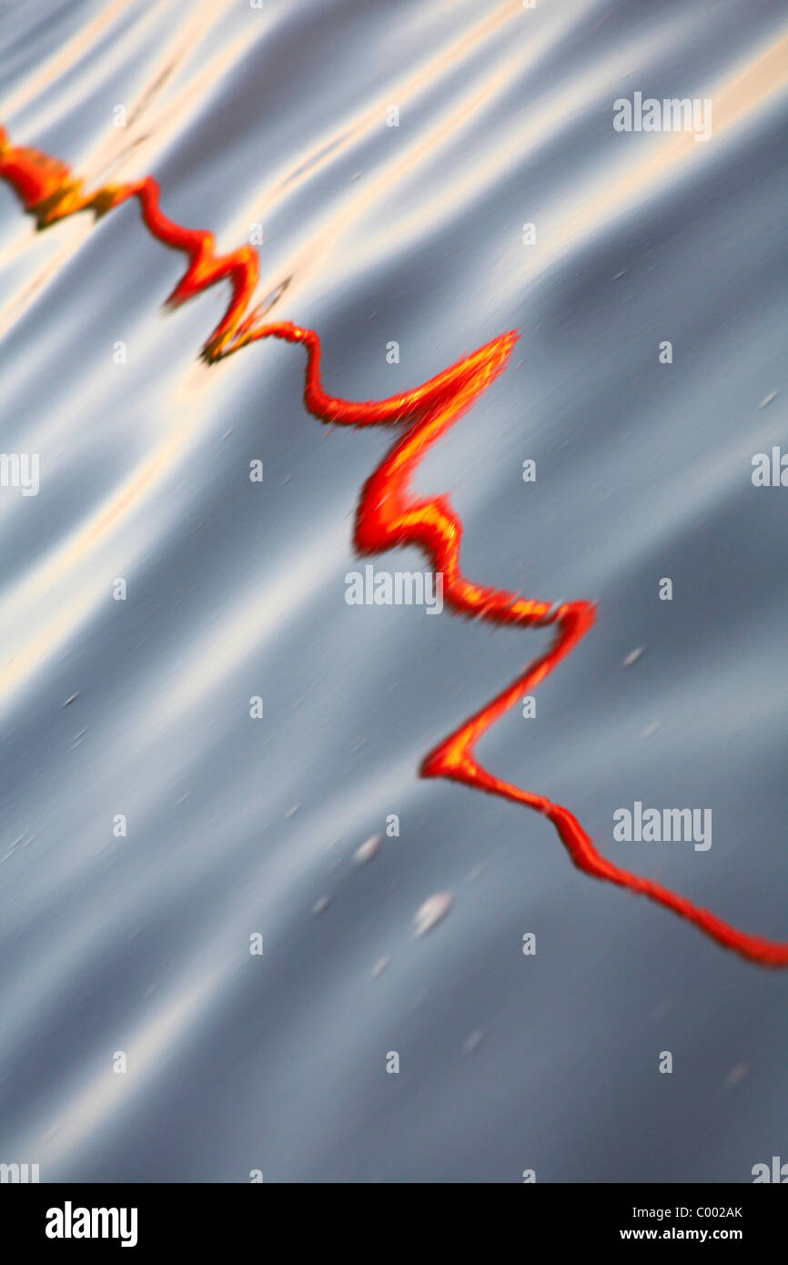 Squiggly line hi-res stock photography and images - Alamy