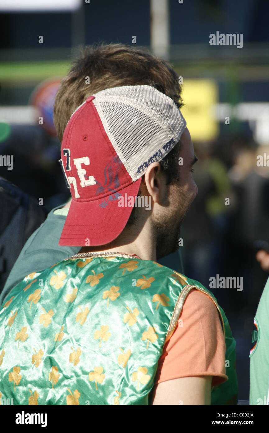 rugby fans in rome for the six nations match italy versus ireland 2011 ...