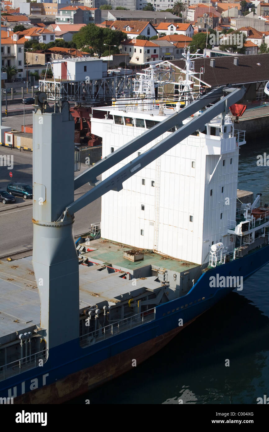 Container ship in port of leixoes hi-res stock photography and images ...