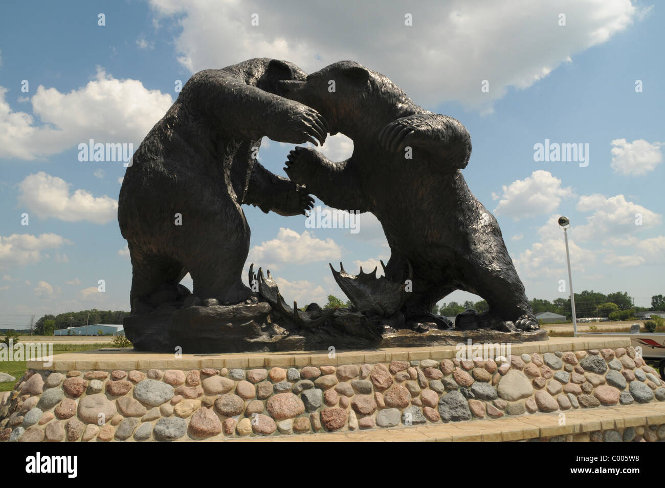 statue of two bears fighting Stock Photo - Alamy