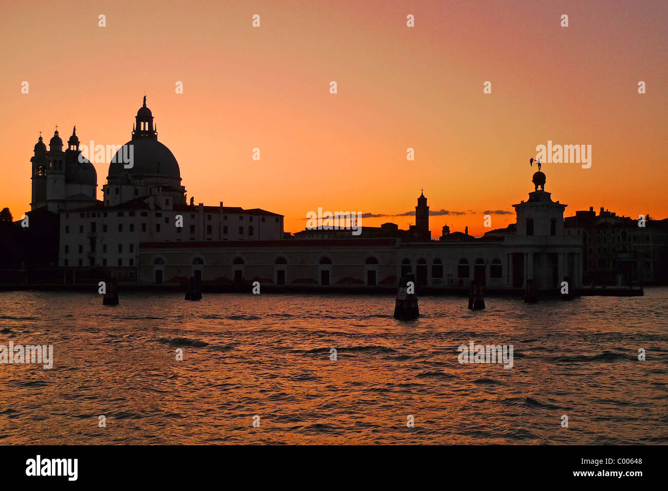 Venice lagoon sunset hi-res stock photography and images - Alamy