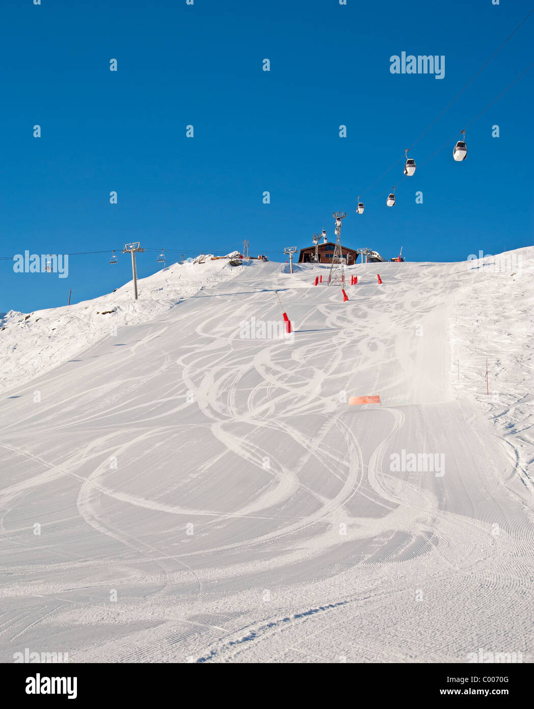 View from bottom car hi-res stock photography and images - Alamy