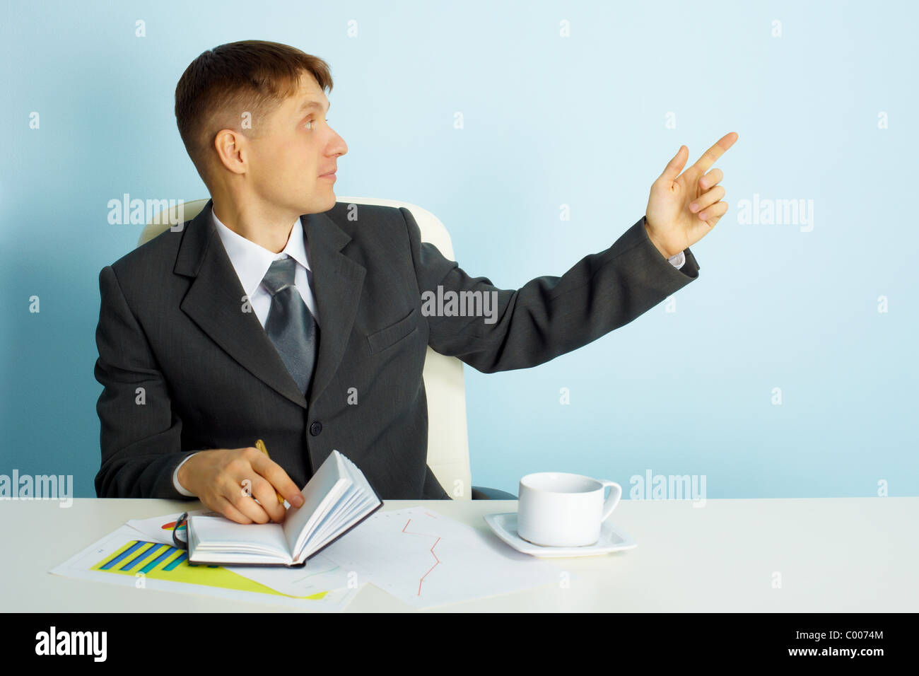Points with the index finger photo hi-res stock photography and images ...