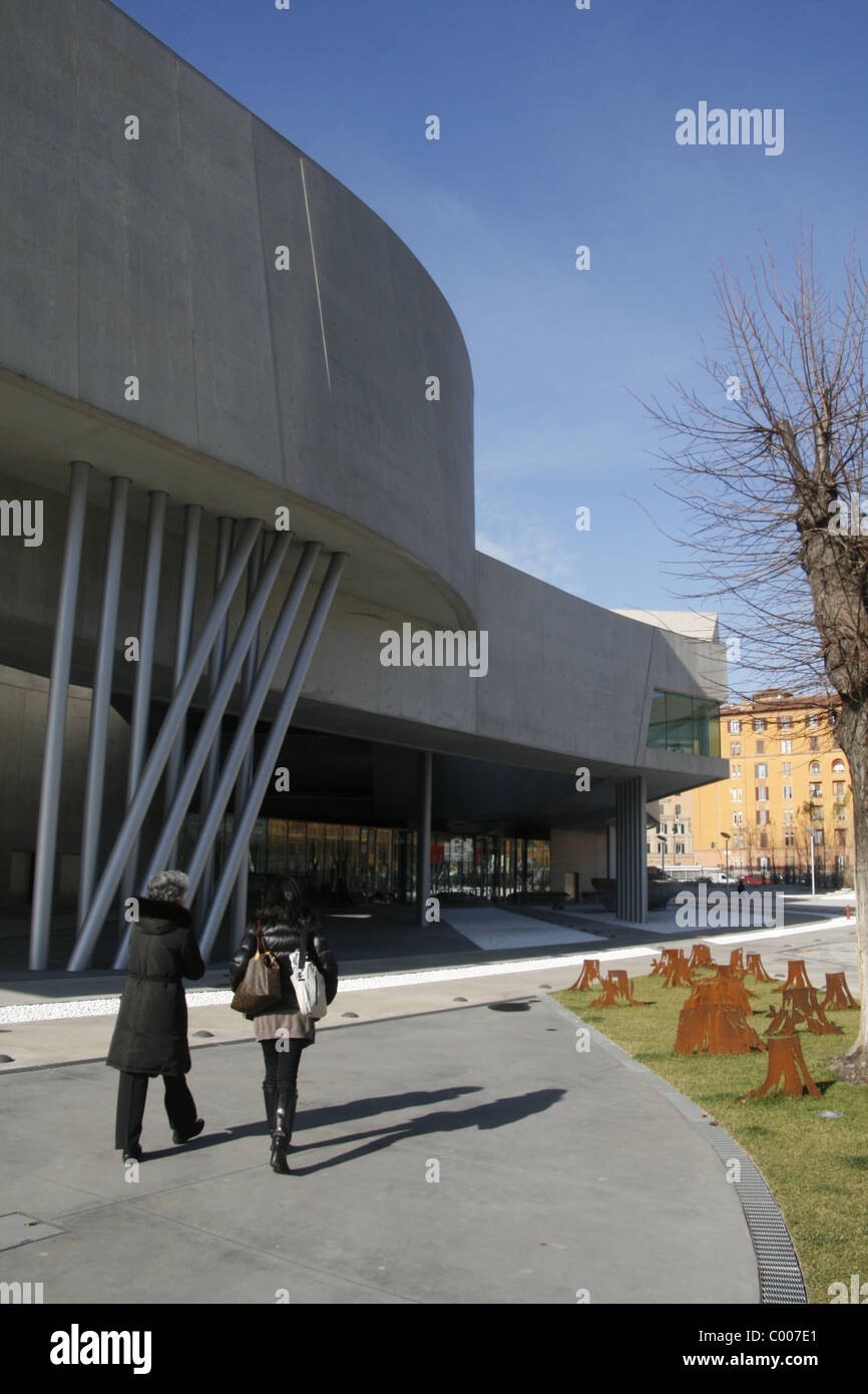 maxxi museum of modern art in rome italy Stock Photo - Alamy