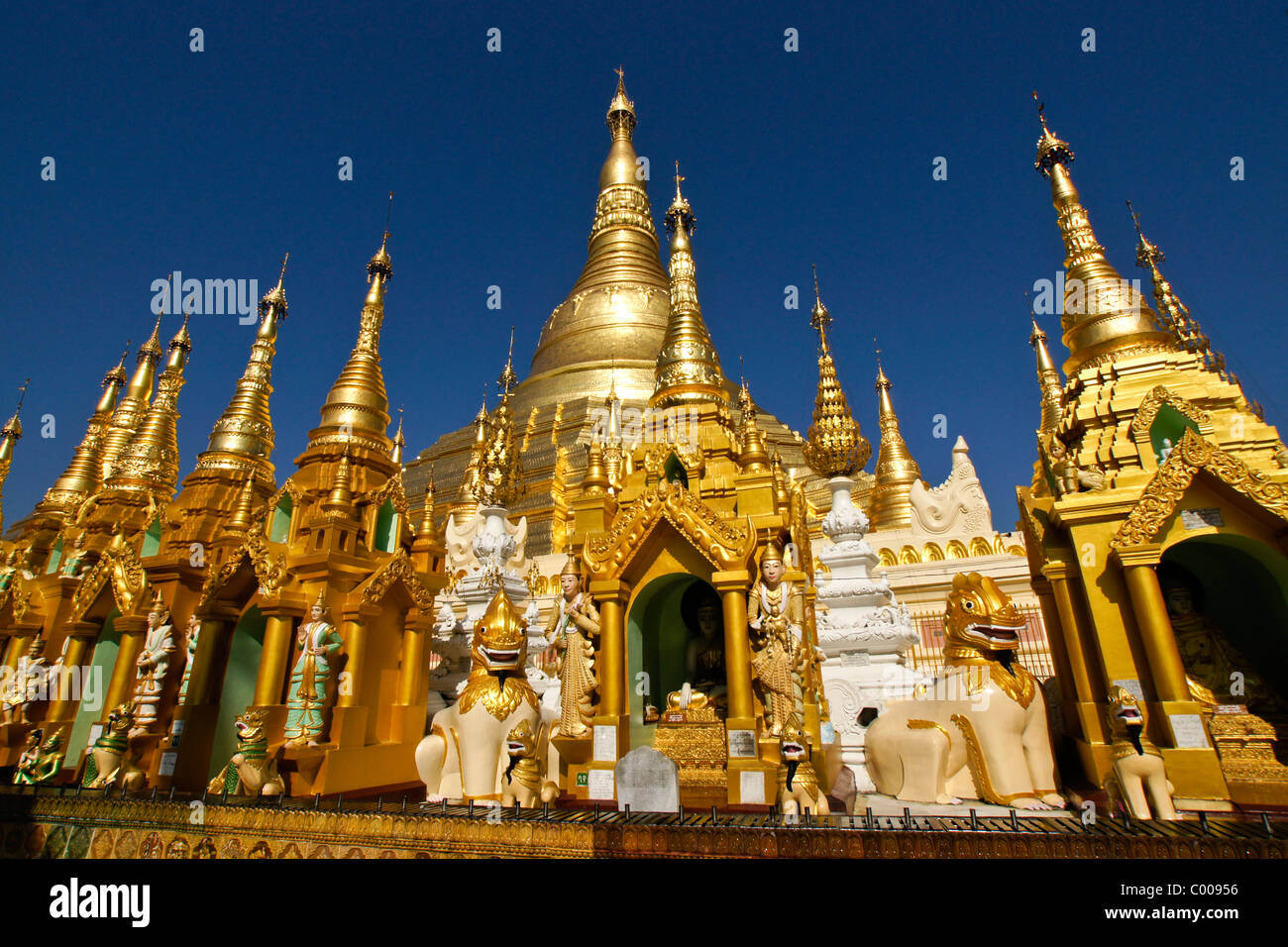 Shwedagon Pagoda, Yangon (Rangoon), Myanmar (Burma Stock Photo - Alamy