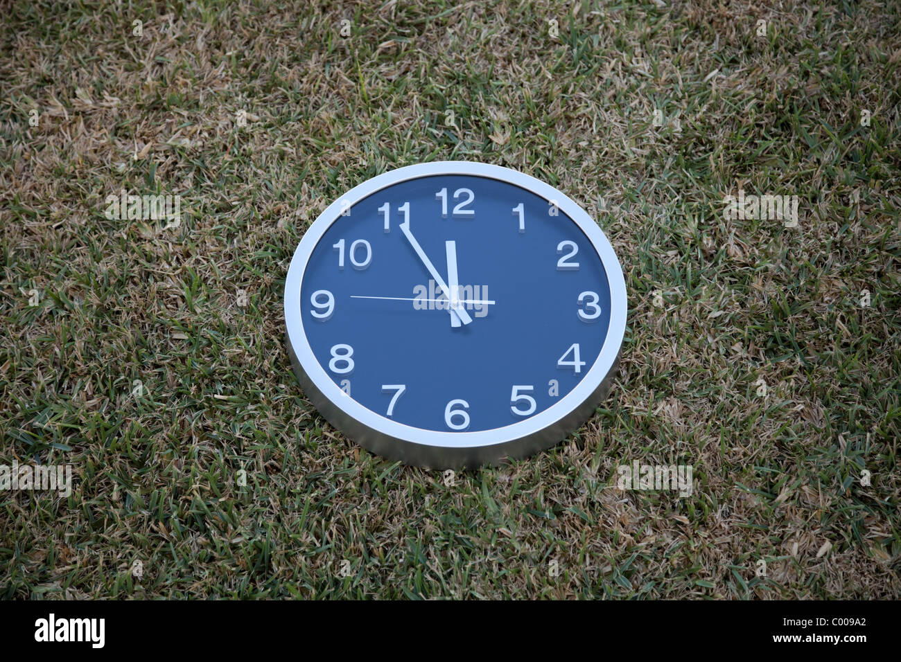 Midday day time hi-res stock photography and images - Alamy