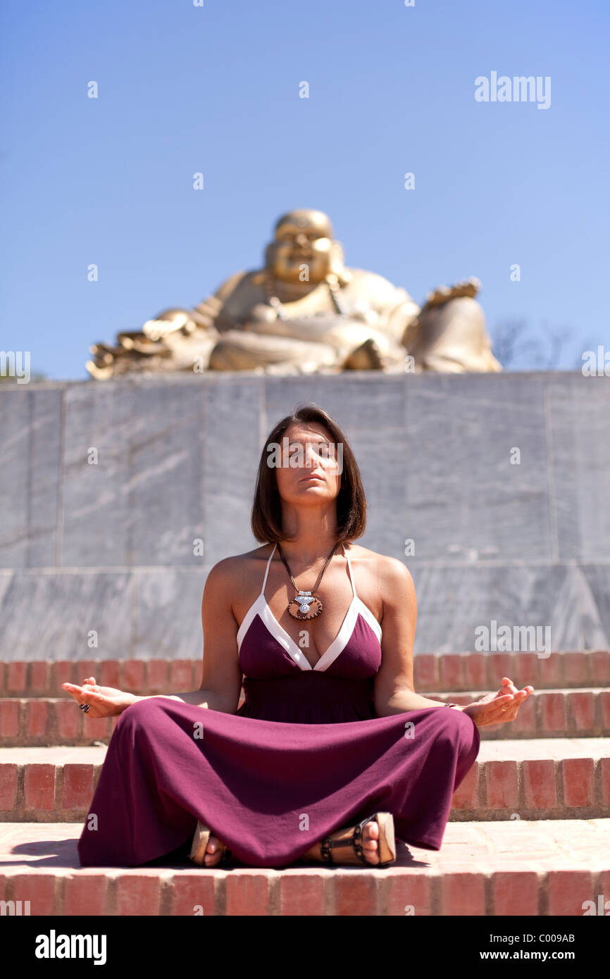 Young buddha statue hi-res stock photography and images - Alamy