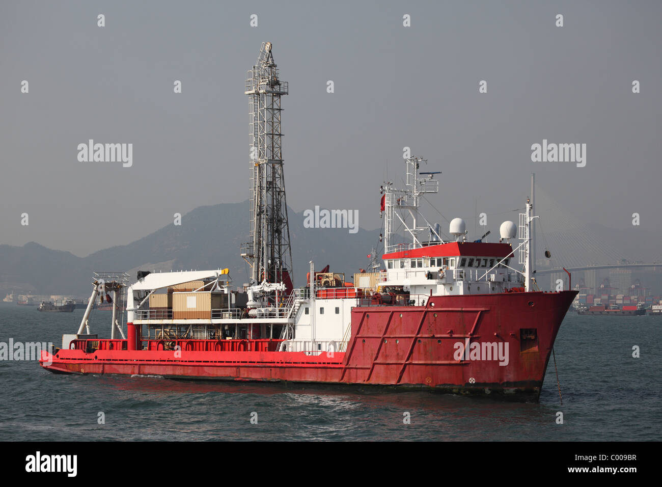 Oil drilling ship hi-res stock photography and images - Alamy
