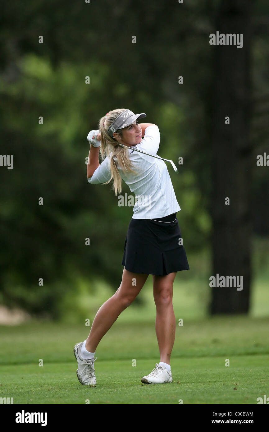Danielle Bowers of England playing in the first round of the ActewAgl ...