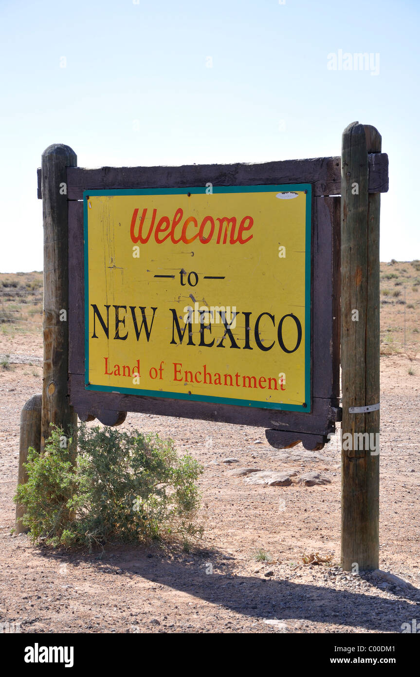 Welcome New Mexico State Sign Stock Photos & Welcome New Mexico State ...