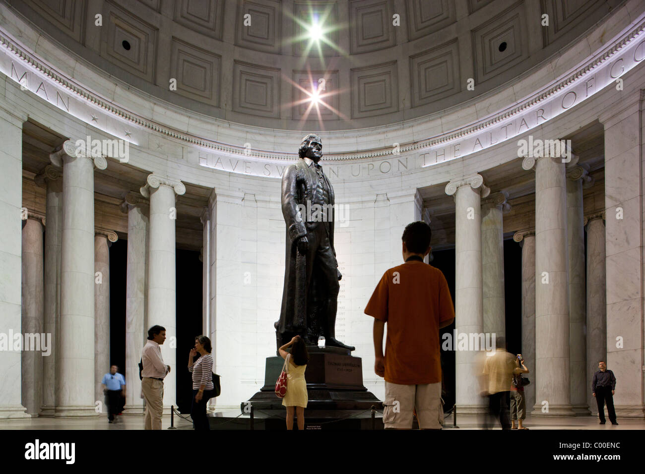 Inside jefferson memorial hi-res stock photography and images - Alamy