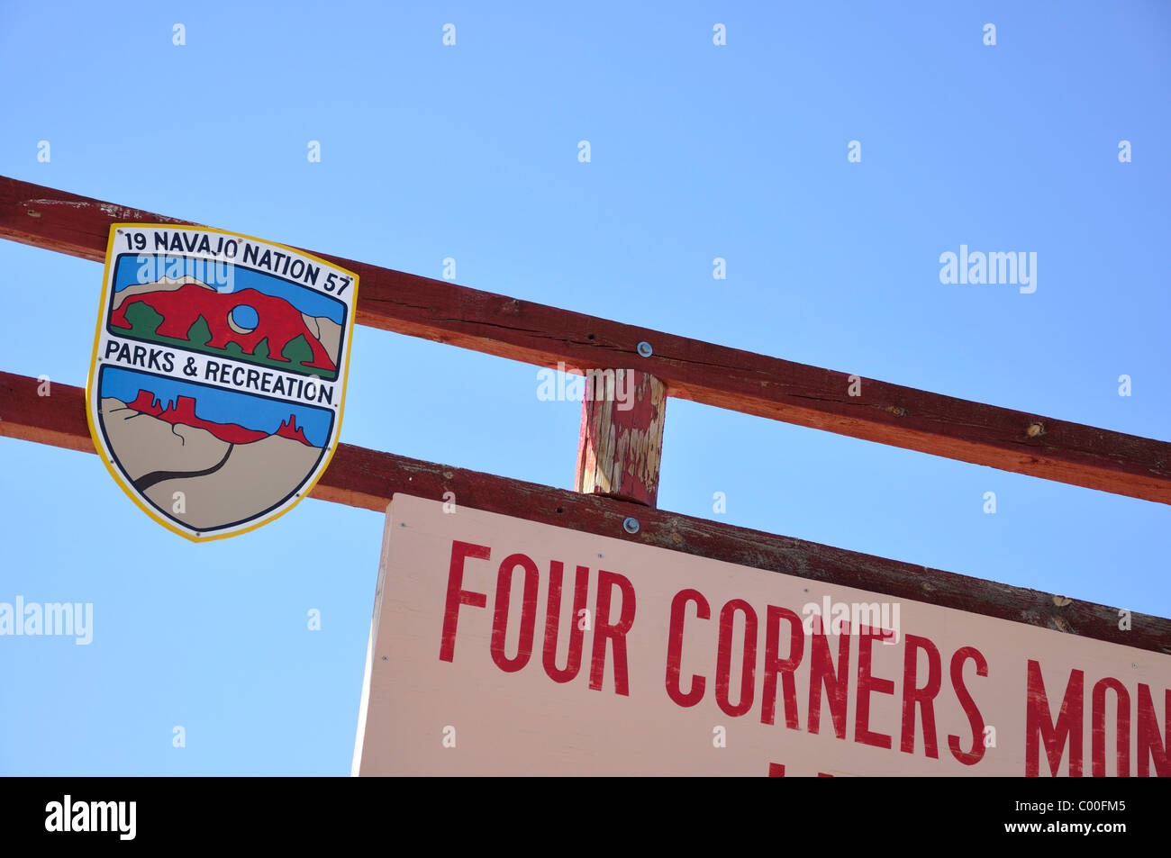 Monument corners hi-res stock photography and images - Alamy