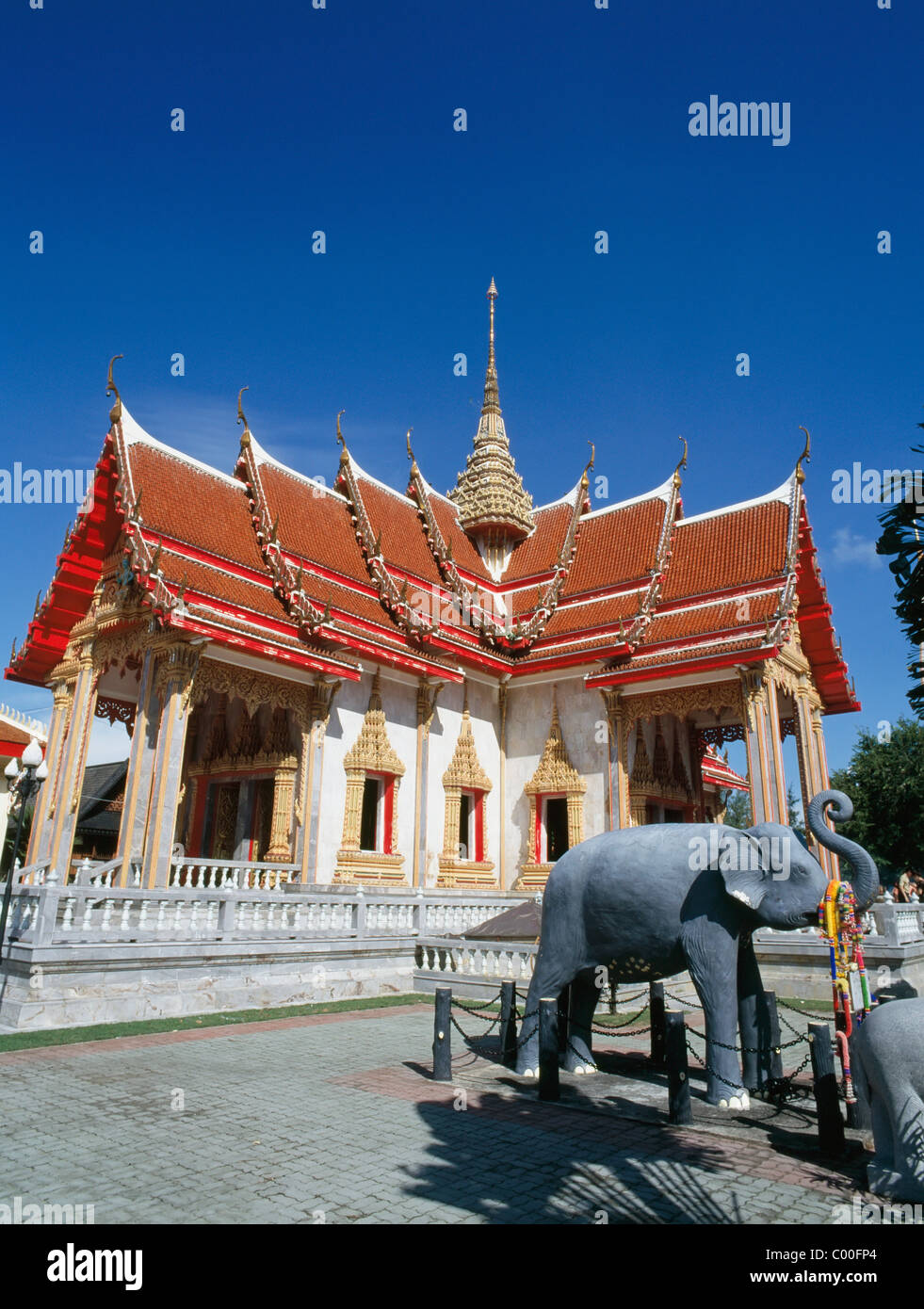 Exterior of Wat Chalong temple Stock Photo - Alamy