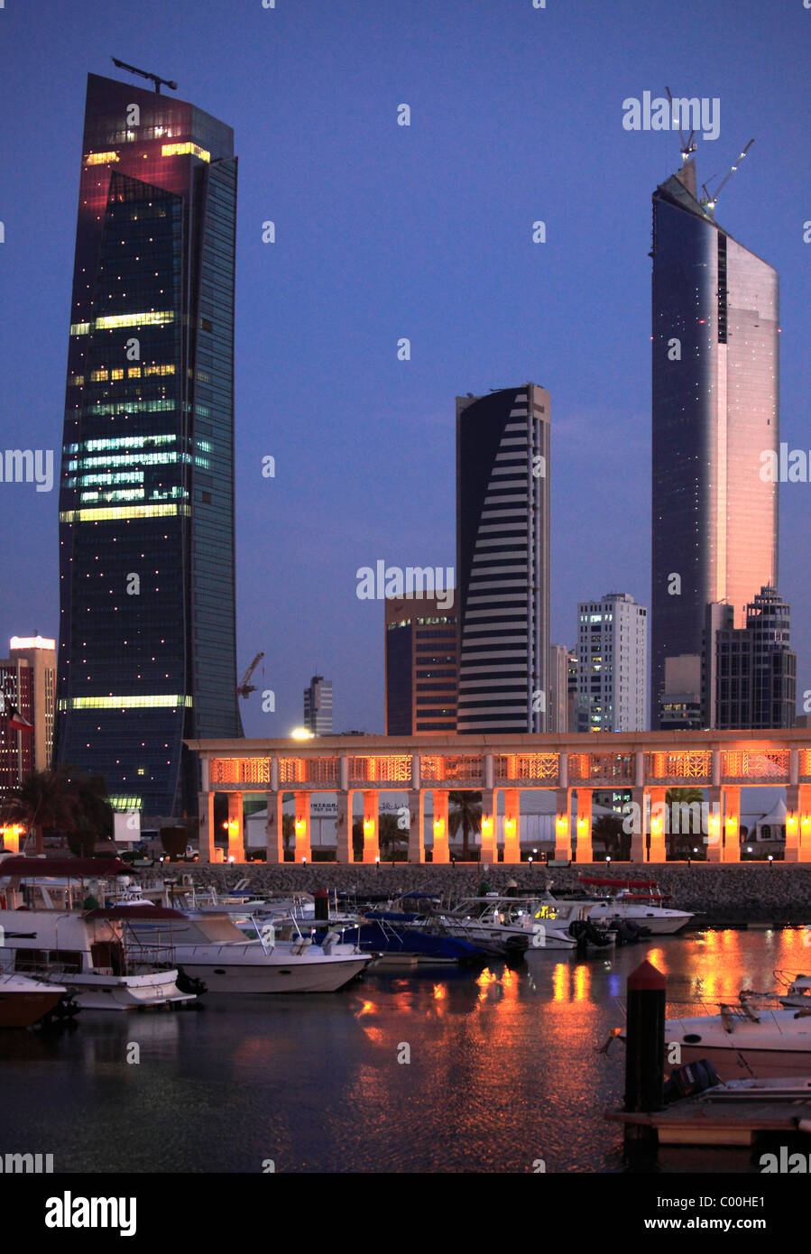 Kuwait skyline night hi-res stock photography and images - Alamy