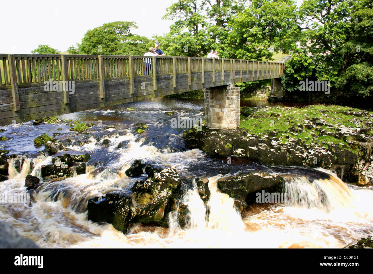 Bridge over Linton Falls, summer, Wharfedale, Yorkshire Dales, UK Stock ...