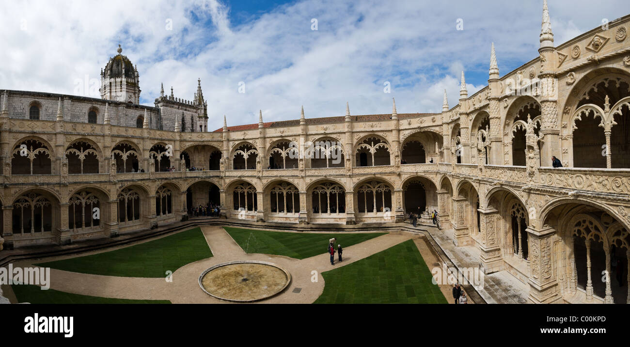 Cloister of the Hieronymites Monastery (Mosteiro dos Jerónimos ...