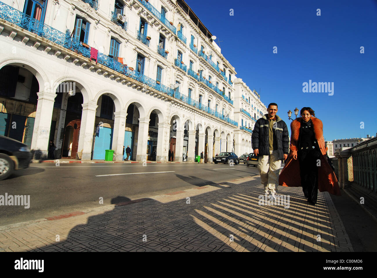 Algiers algeria street scene hi-res stock photography and images - Alamy
