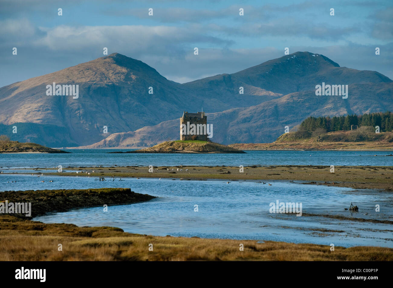 Medieval castle Stalker Stock Photo - Alamy