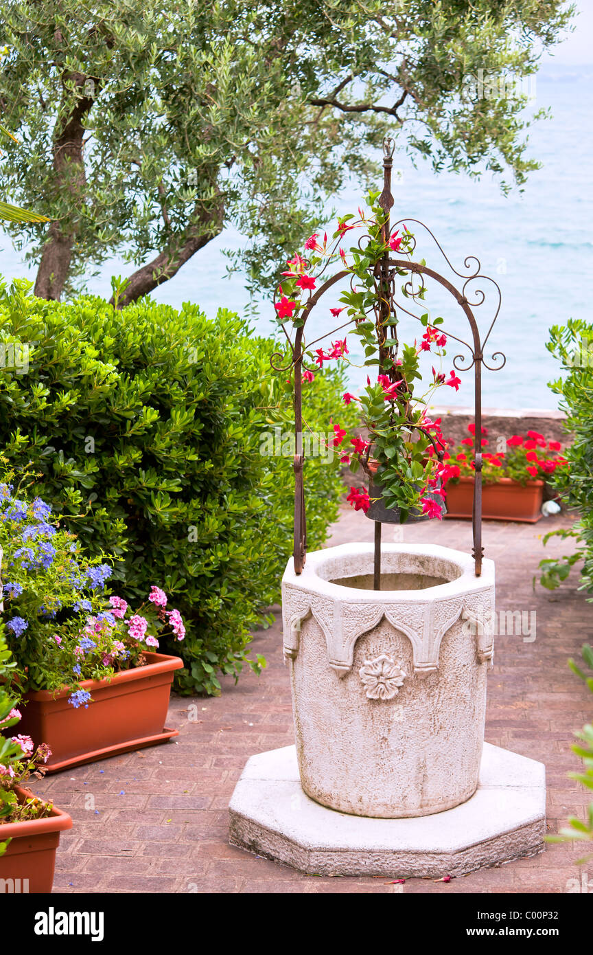 Beautiful shot garden well hi-res stock photography and images - Alamy