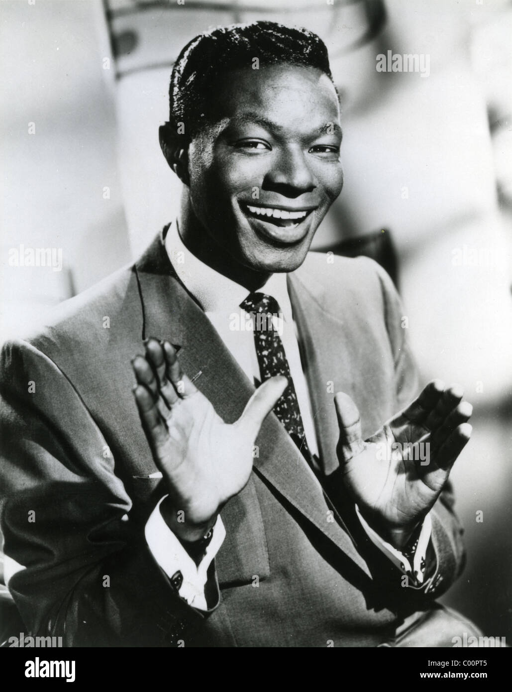 NAT KING COLE (1919-1965) US musician and singer Stock Photo - Alamy