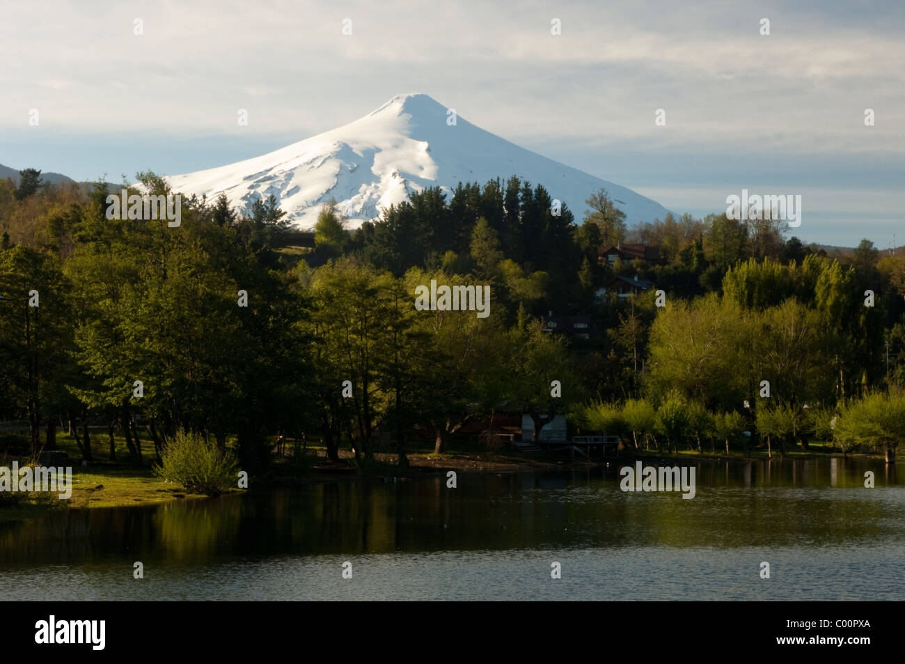 Volcano Villaricca from Lake Villaricca, Pucon Chile Stock Photo - Alamy