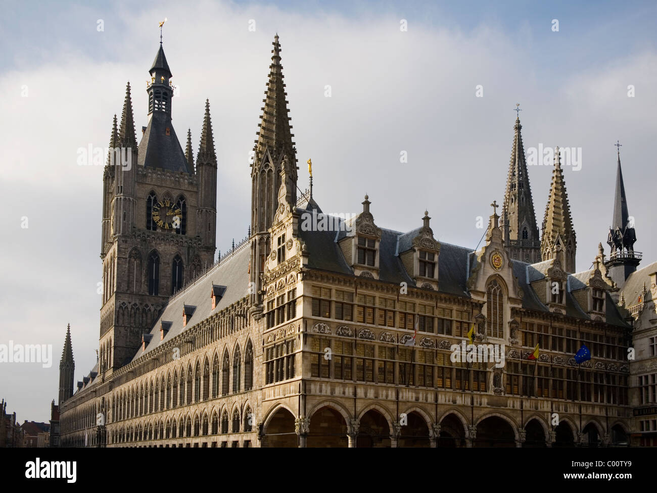 Ypres cloth hall hi-res stock photography and images - Alamy