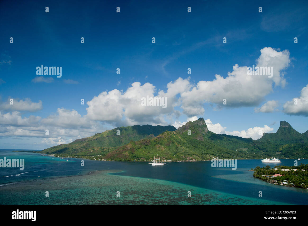 Aerial photo, Cook's Bay, Moorea Stock Photo - Alamy