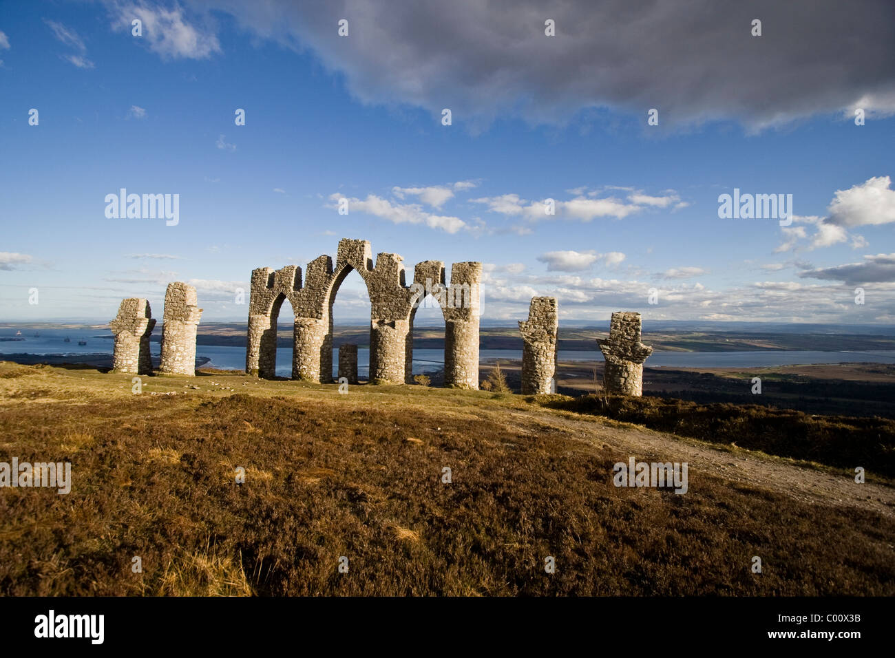 Fyrish hill hi-res stock photography and images - Alamy