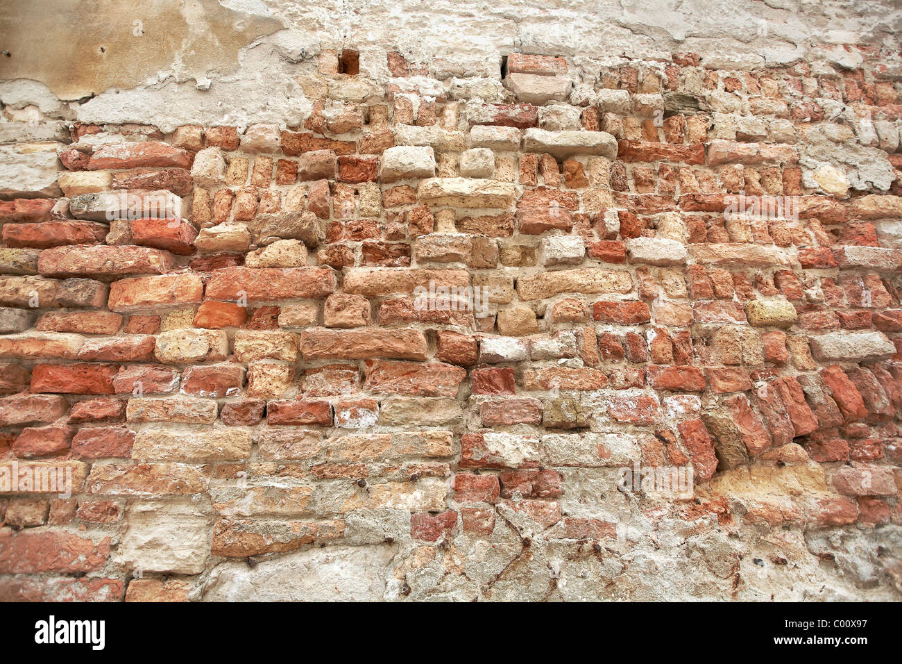 Old italian brick wall hi-res stock photography and images - Alamy