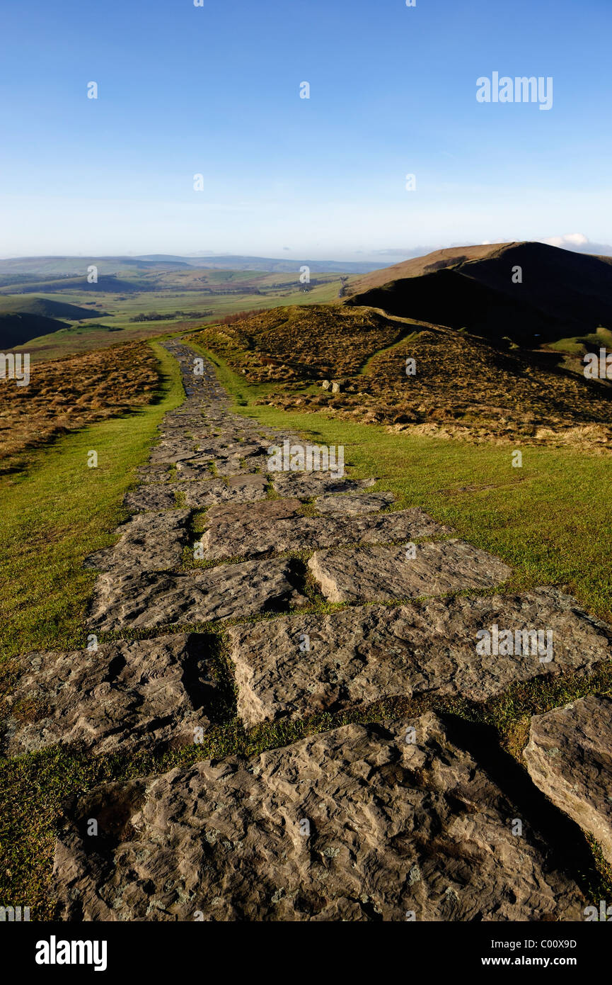 stone footpath mam tor derbyshire peak district uk Stock Photo - Alamy