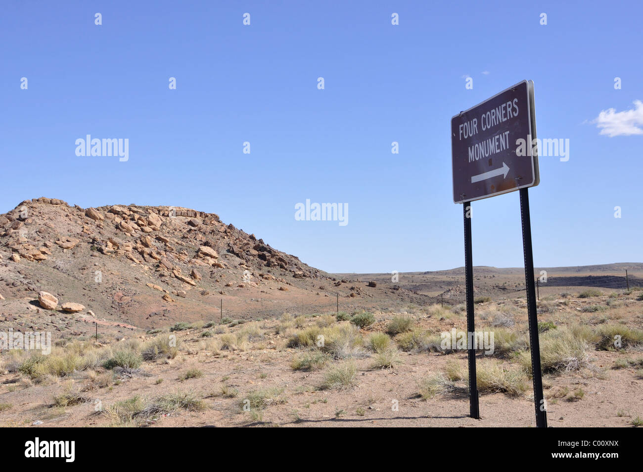 Monument corners hi-res stock photography and images - Alamy