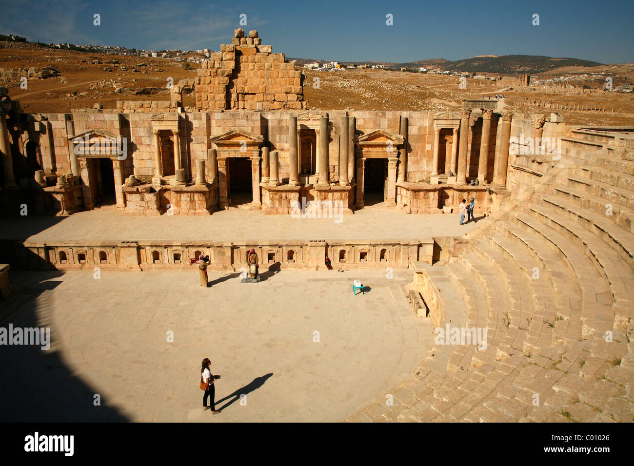 Jerash theatre hi-res stock photography and images - Alamy