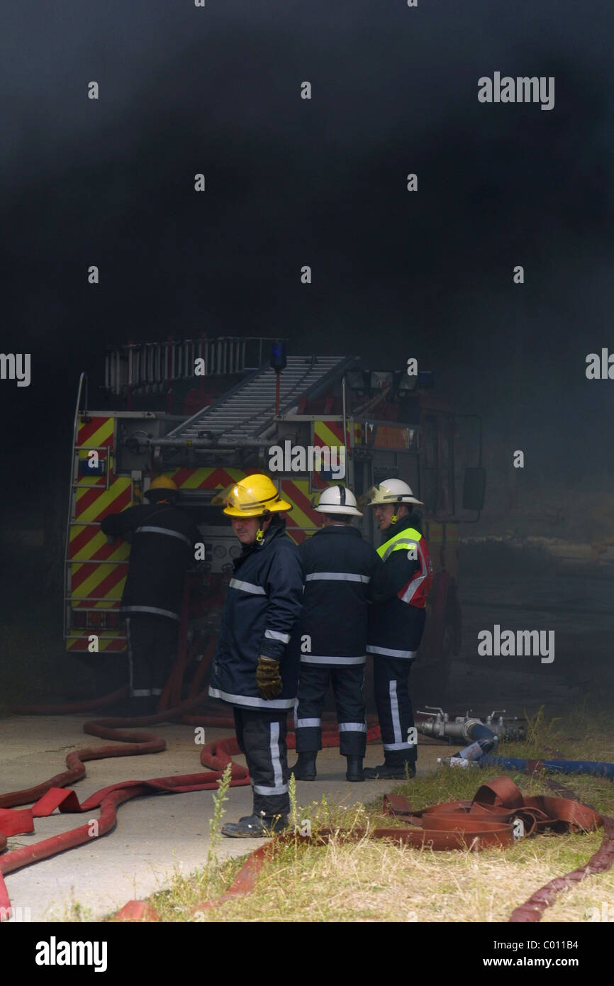 Fire engine rescue dennis hi-res stock photography and images - Alamy