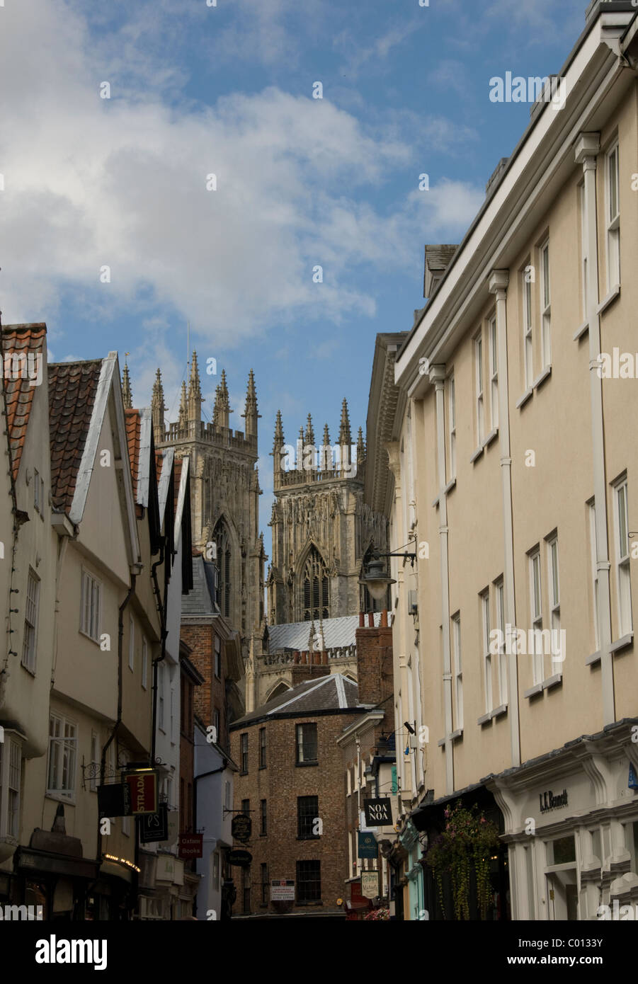 YORKSHIRE; YORK MINSTER FR0M LOWER PETERGATE Stock Photo - Alamy