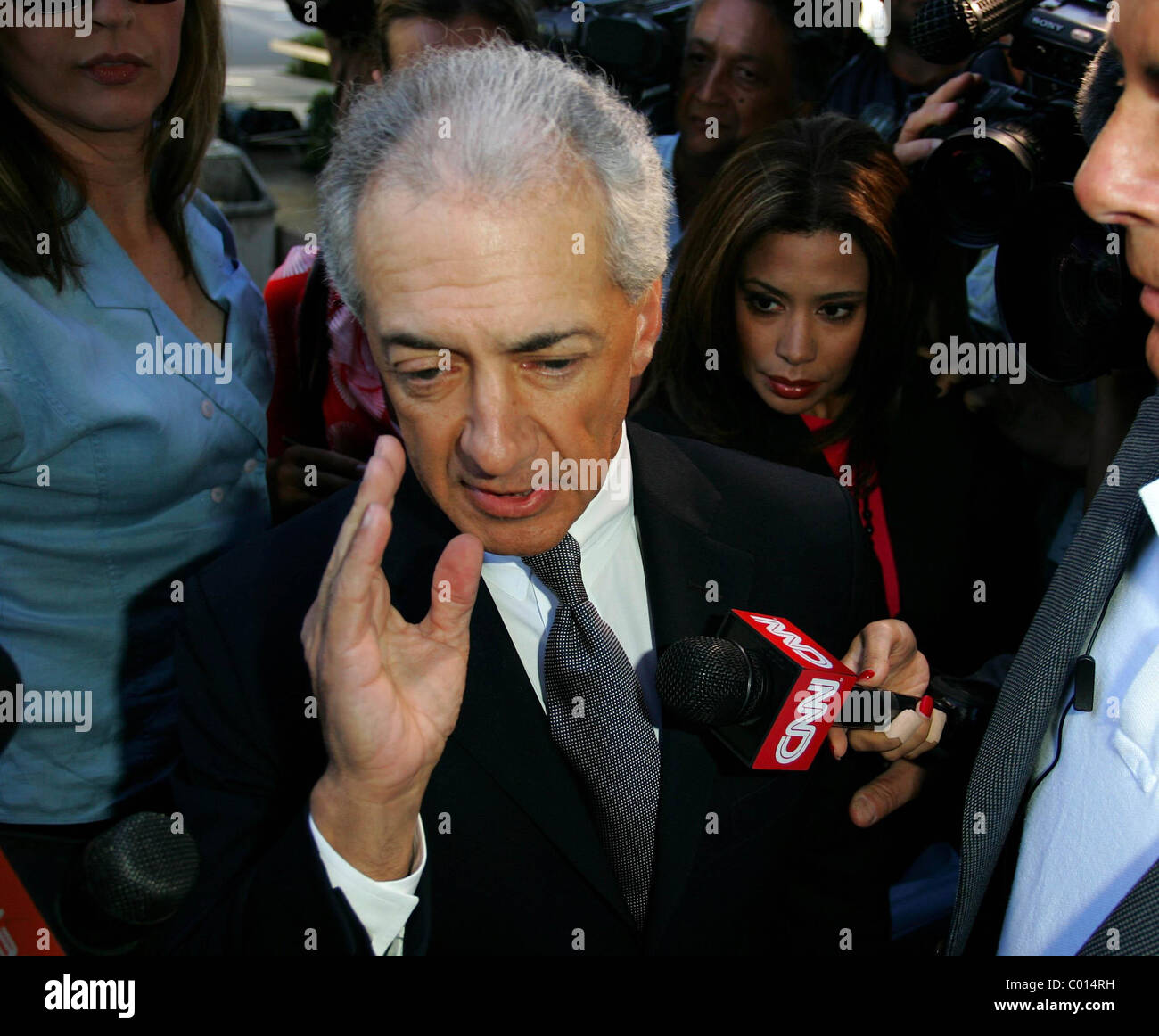 Mark Vincent Kaplan lawyer for Kevin Federline arriving at a Los ...