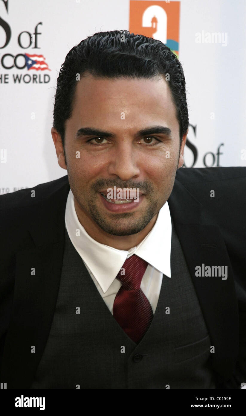 Manny Perez Premiere of 'El Cantante' held at the Director's Guild of ...