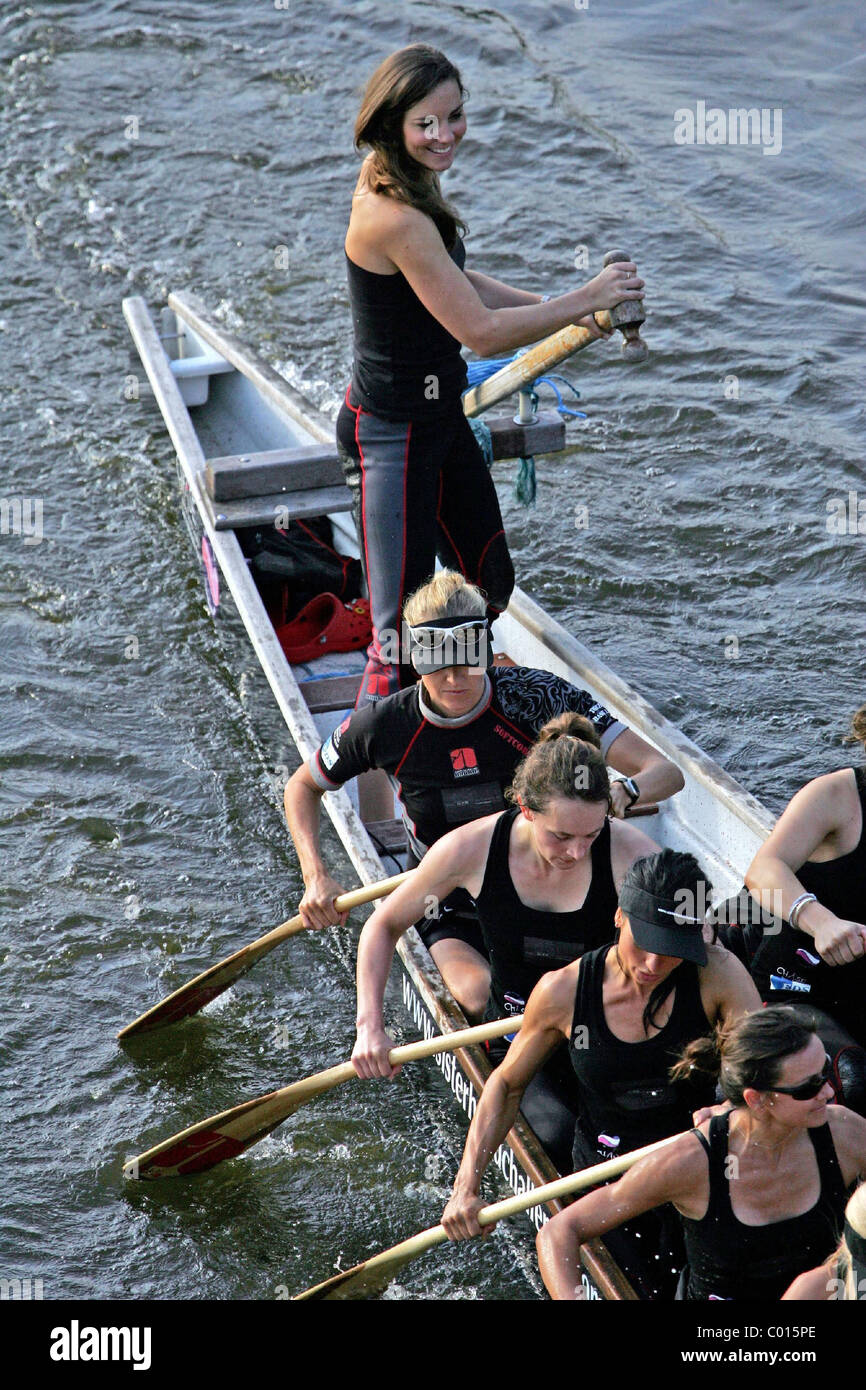 Kate Middleton training early this morning with the Sisterhood team who ...