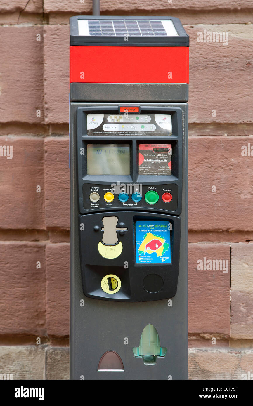 Solar parking meter hi-res stock photography and images - Alamy