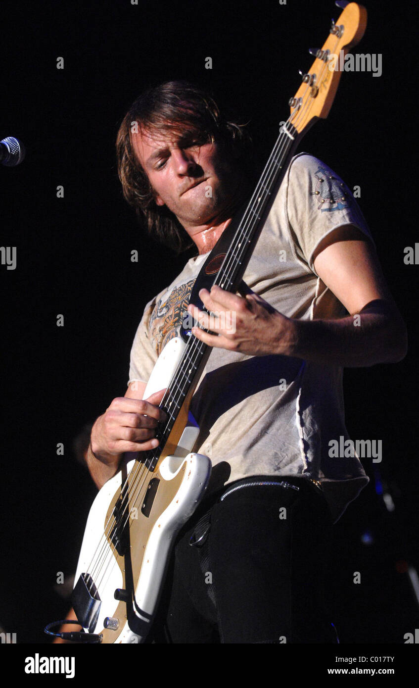 Joe Sumner of Fiction Plane live in concert at Madison Square Garden ...