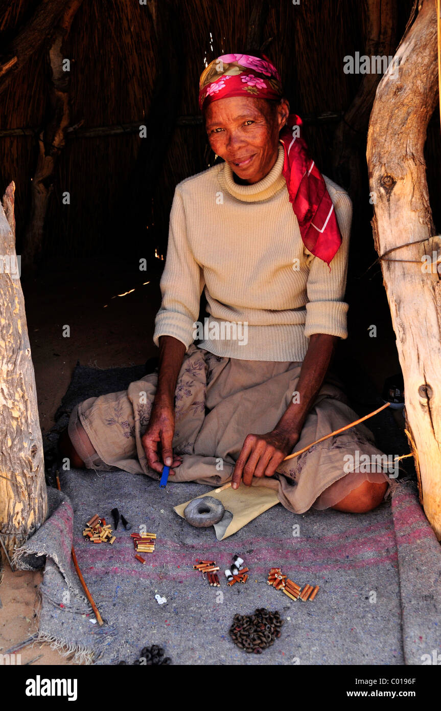 Handicrafts handicraftsman hi-res stock photography and images - Alamy
