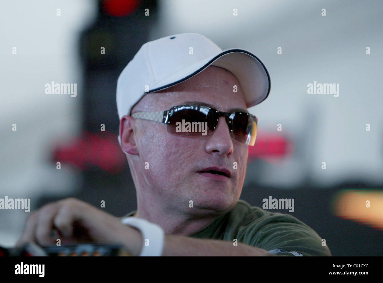 Danny Tenaglia Sir Richard Branson presents Virgin Mobile Festival ...